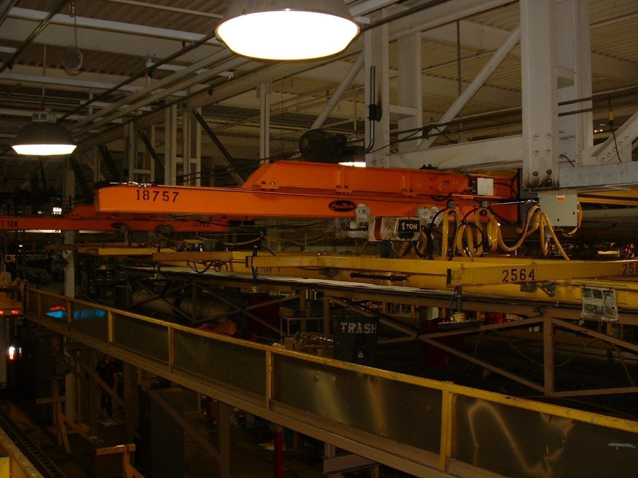CW_Telescoping Monorail with Vacuum Lifter Extended | CraneWerks